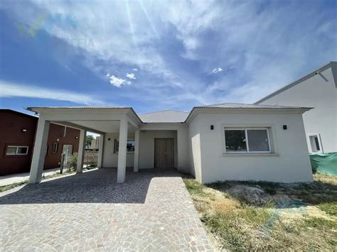 Casa Venta 4 Ambientes A Estrenar 150m2 2 Cocheras Santa Lucia