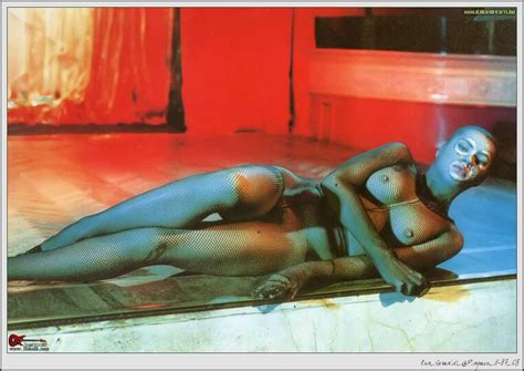 Eva Grimaldi Nuda ~30 Anni In Intimacy