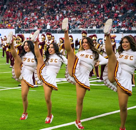 Carolina R Cheerleaders