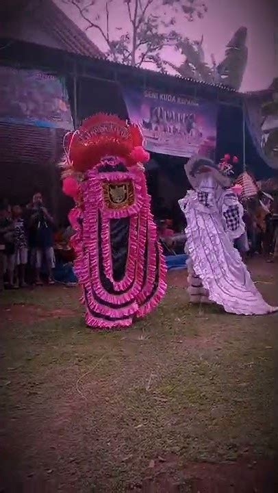 Si Pink Si Putih Versi Barong Devils Barongan Kediri Youtube