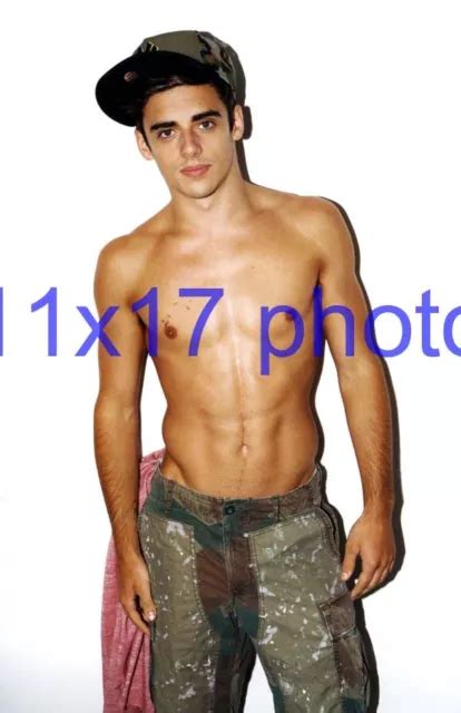 3510chris Mearsbarechestedshirtlessdiverspeedo11x17 Poster Size