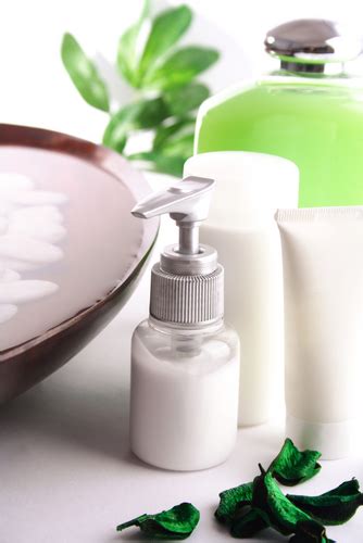 Ухаживаем за шеей и зоной декольте