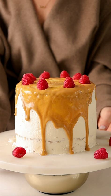 Honey Caramel Lemon Cake