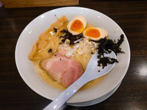 『味玉鶏白湯麺』超濃厚鶏白湯ラーメン専門店 自家製麺 鶏ふじのレビュー ラーメンデータベース
