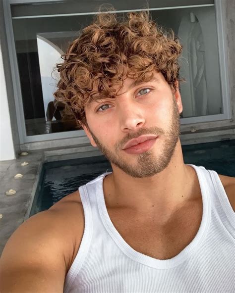 Pin By Randy Wantmore On Hot And Scruffy Mens Curly Hairstyles Wavy