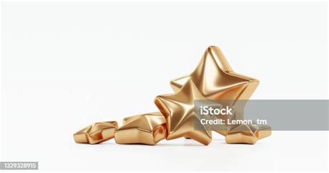 5 골드 별 비율 리뷰 고객 경험 품질 서비스 우수한 피드백 개념 평면 디자인 순위 아이콘 기호와 최고의 등급 만족 화이트