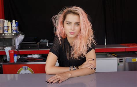 Обои актриса красотка Ana De Armas Ана де Армас на телефон и рабочий стол раздел девушки