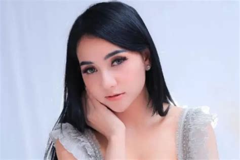Kenalan Dengan 10 Penyanyi Dangdut Cantik Asal Jawa Timur Yang Hits Dan