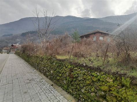 Двуетажна къща за продажба в село Габрене община Петрич Двуетажна къща 110 кв м РЗП 1120