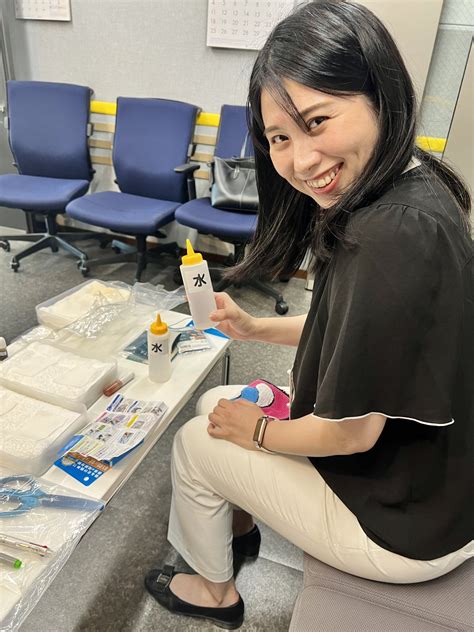 新宮志歩 Shiho Shingu🎤 On Twitter なんども言いますが、ここ、ラジオnikkei。きょうは実験するんでしょうか…🧪