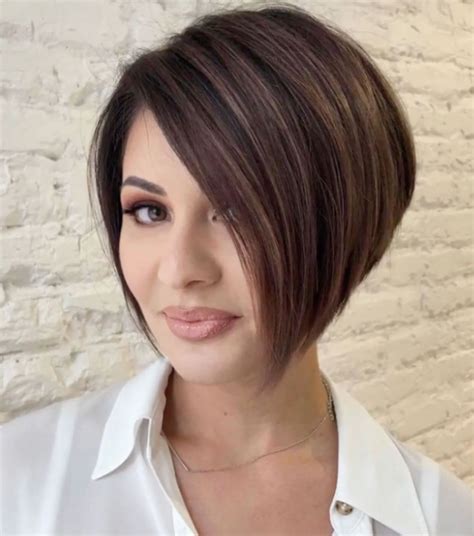 Short Bob Hairstyles For Stylish Women With Fine Hair 2024