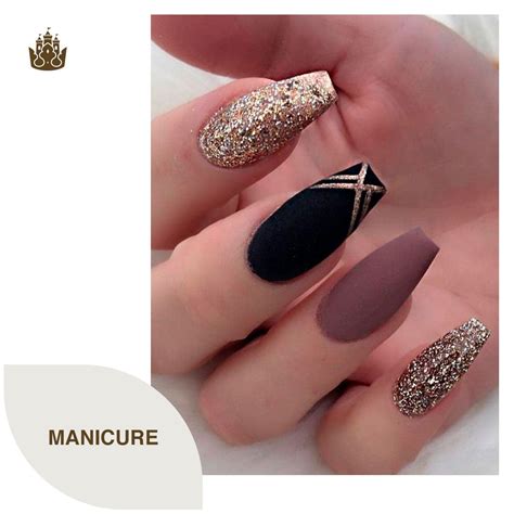 Elegantes Uñas Para Vestido Negro Con Dorado Como Pintarse Las Unas