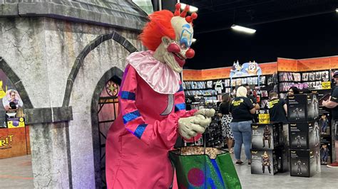 Spirit Halloween Celebrates 40 Years With Grand Opening Event