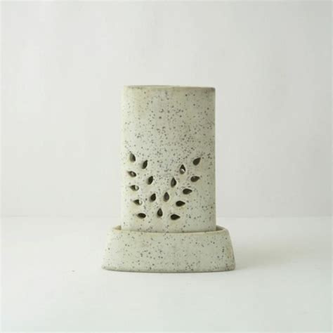 Sculpted Triangle Oil Diffuser
