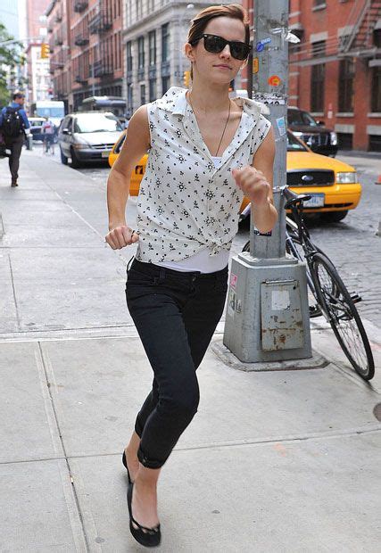 Emma Watson Stays Stylish As She Dashes For A Taxi In New York