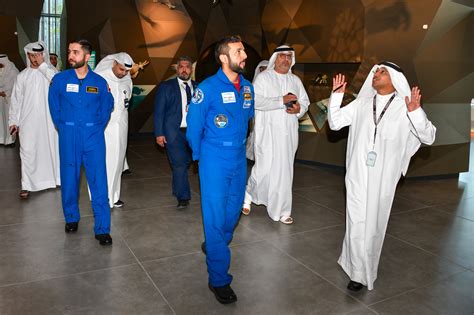 كونا وزير الشباب الإماراتي يحث شباب الخليج على الاستزادة بالعلم والمعرفة للإسهام ببناء مجتمعاتهم