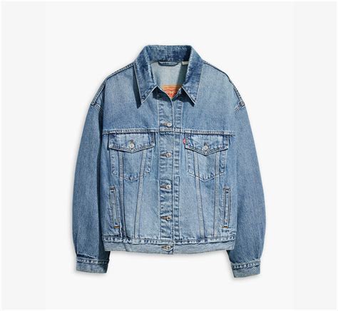 90s Trucker Jacket Plus Size Light Wash Levis® Ca