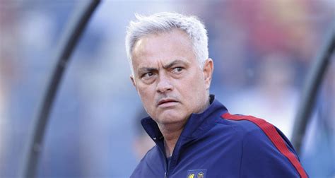 Psg Négociations Avancées Avec José Mourinho