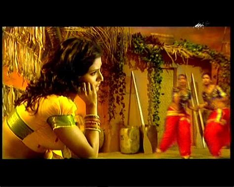 South Indian Actress Indian Desi Mallu Girls Romantic Song Scenes 1