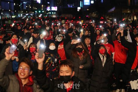 광화문을 밝힌 승리의 불빛 네이트 스포츠
