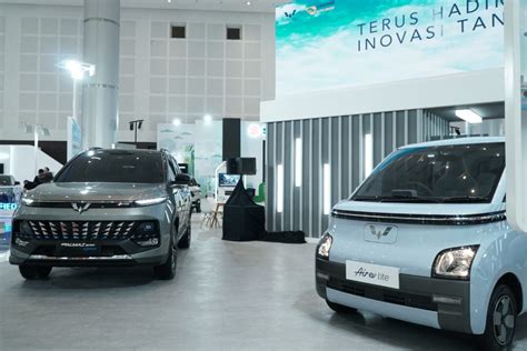 Wuling Tampilkan New Almaz RS Dan Memperkenalkan Air Ev Lite Di GIIAS