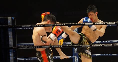 [스포츠경향 포토]맥스fc 03 아사히사 야스오의 강력한 하이킥