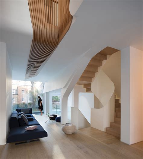 Flow Architecture Carves Out Old Victorian House In London And Brings