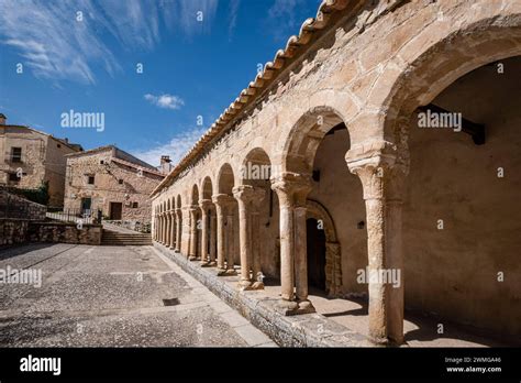 Arcaded Gallery Of Semicircular Arches On Paired Columns Church Of The Savior 13th Century