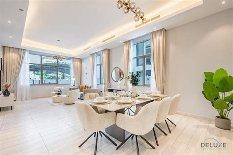 Luxurious 8br Villa With Assistant Room At Jumeirah Park By Deluxe