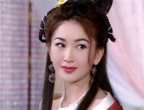 Ôn Bích Hà Nàng Đát Kỷ đẹp Nhất Màn ảnh” Giàu Có Gợi Cảm ở Tuổi 55