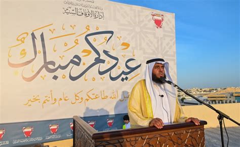 جموع المصلين يؤدون صلاة العيد بالمصليات والجوامع