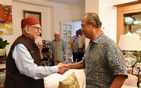 Meeting Fails To Warm Ties Between Hadi And Muhyiddin Malaysia Today