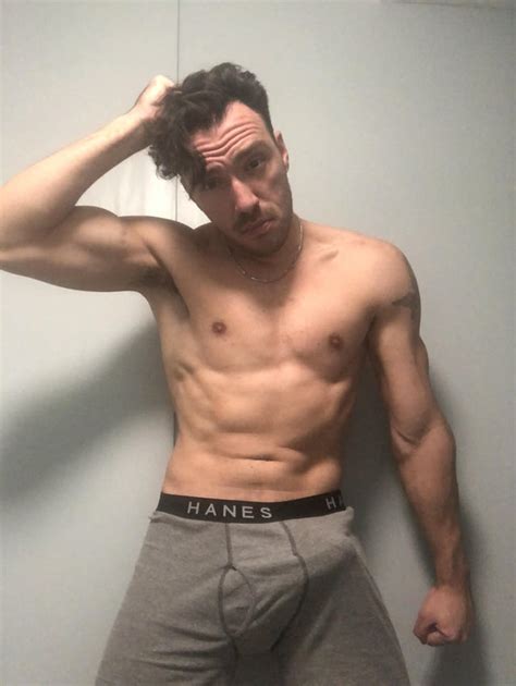 Hair Pulling Makes The Bulge Bigger 😜 Rbulgeflaunters