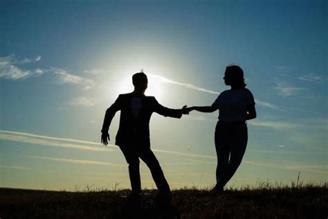 Los Tipos De Relaciones De Pareja Y Sus Caracter Sticas