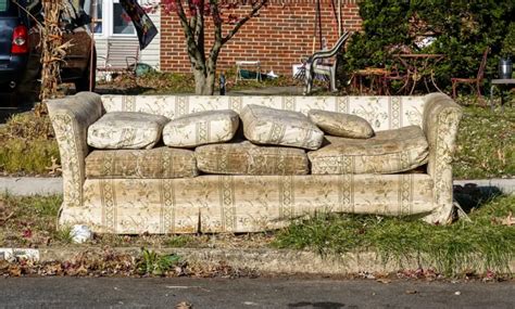 I Took Our Old Couch To The Dump But My Husband Freaked Out Yelling
