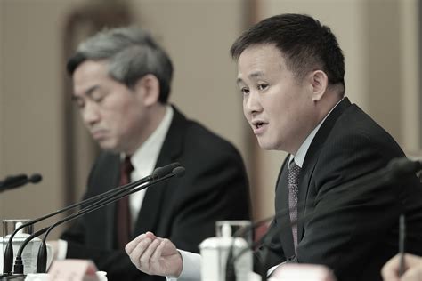 潘功勝意外獲任中共央行書記 專家：習應急之舉｜大紀元時報 香港｜獨立敢言的良心媒體