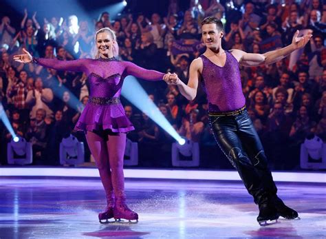 Dancing On Ice Tv Show 19th Jan Mirror Online
