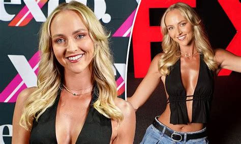 Australias Most Sexually Active Woman Annie Knight Shows Off Her