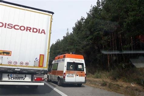 Тежка катастрофа на Е 79 между Монтана и Видин има ранено дете