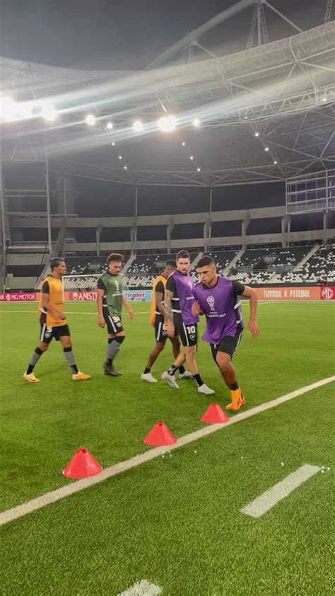 Botafogo Fr On Twitter Firme No Trabalho Família 💨 Pra Cima Fogo