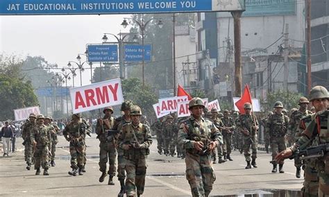 تظاهرات گسترده مردم «جَت در هند؛ معترضان آب پایتخت را قطع کردند عکس اخبار بین الملل تسنیم