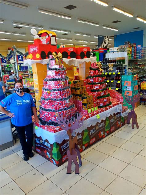 Natal Nestlé Merchandising displays Neche Christmas holidays