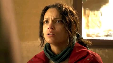 Review ‘bird Box Barcelona Intriguingly Expands The Mythology But