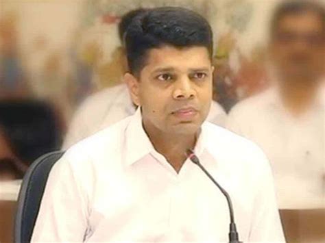 Ias Vk Pandian To Receive Fih Presidents Award