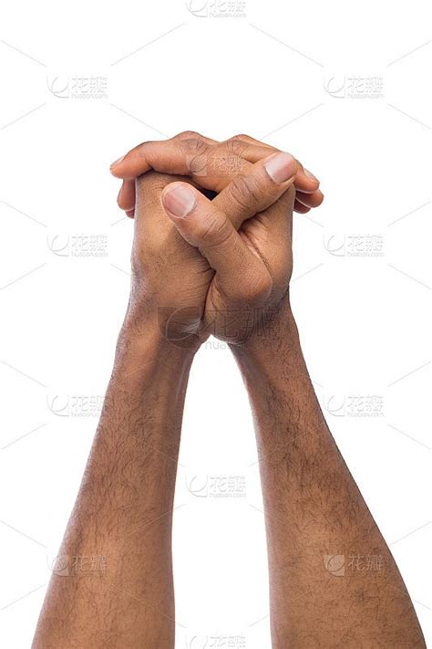 黑人男性祈祷的手势素材 花瓣网