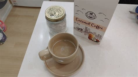 선물로 받은 베트남 코코넛 커피를 마셔보았습니다