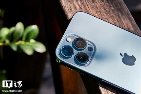 苹果iphone16 Pro系列超前瞻：供应链信息指向 1114 英寸大底 潜望超长焦组合 通信终端 — C114通信网