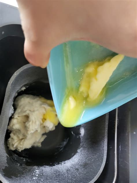 간단 재료 제빵기로 만드는 우유식빵