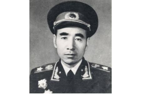 战神林彪的八字命理解读 四柱生辰八字算命预测 周素丽八字培训
