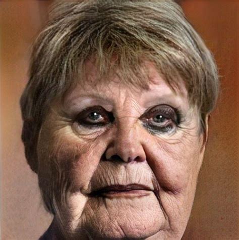 Cucarachas Pop 𝗠𝗮𝗻𝗰𝗼𝗻𝗻𝗮 Eres Iconica Todos Te Conocen Te Gustan Menores Naciste En Los